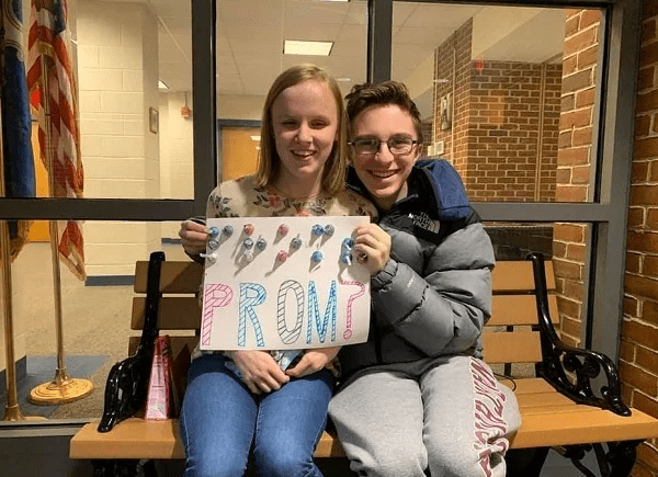 A Sweet “Promposal”: Teen Spells Out "Prom" in Braille Using Hershey’s ...