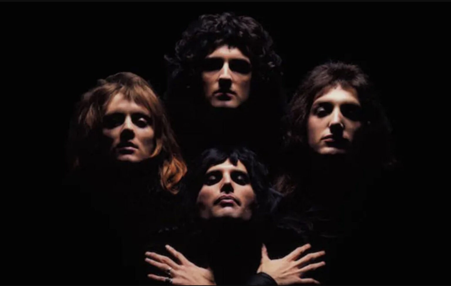 Cat Parody: Watch These Cats Nail Queen’s ‘Bohemian Rhapsody’ [Video ...