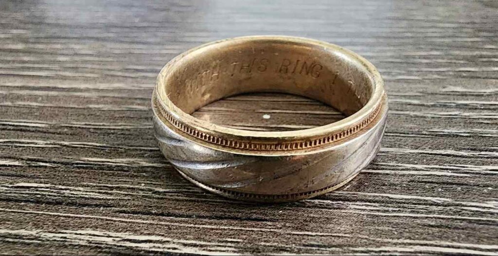 Lost Wedding Ring Reunited After 15 Years of Hope - :) Healthy Happy News